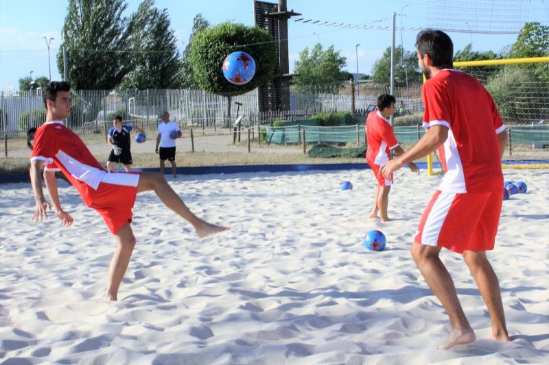 Entrenamientos selecciones masculina y femenina de fútbol playa (4 ...