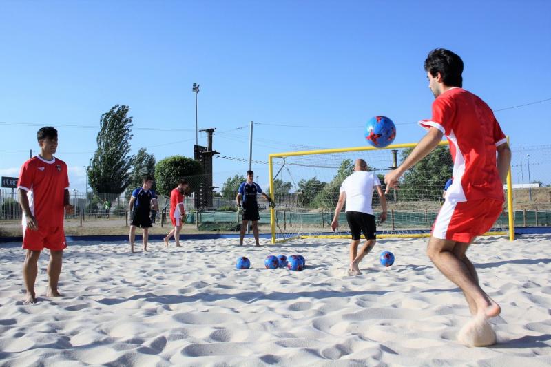 Entrenamientos selecciones masculina y femenina de fútbol playa (4 ...